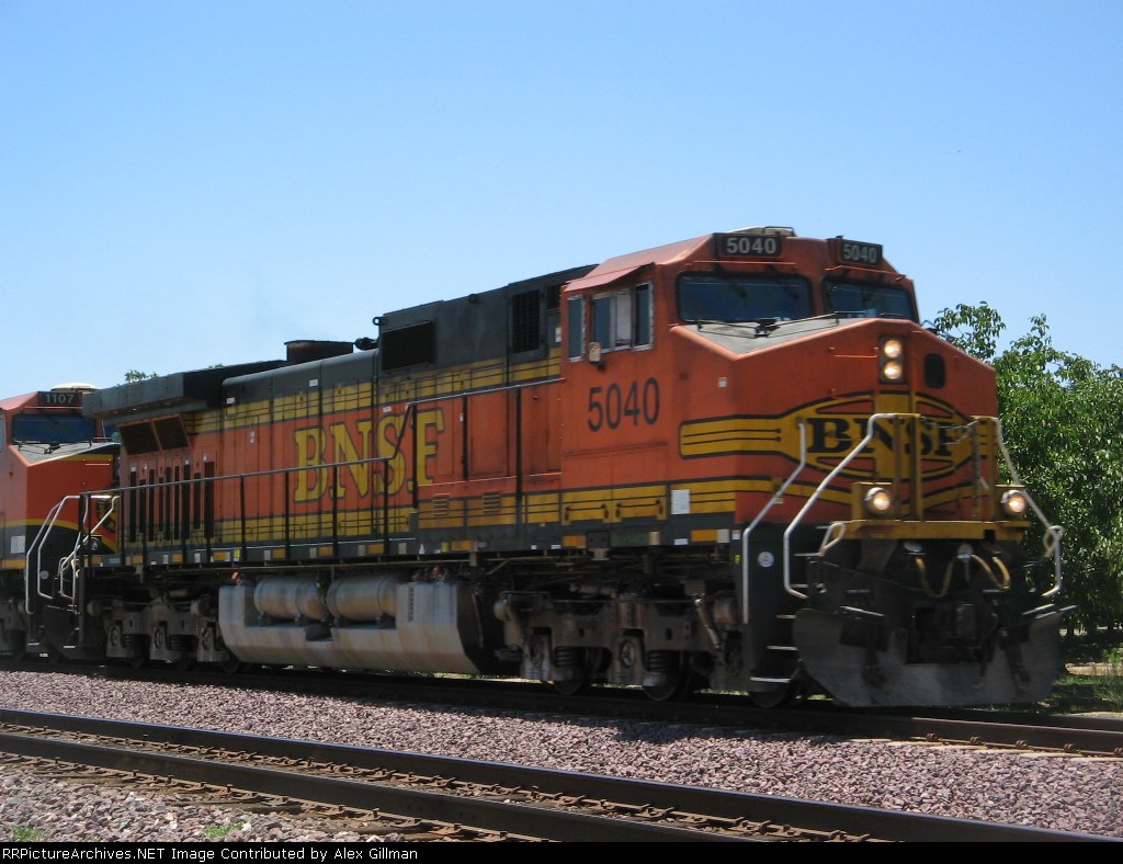 BNSF 5040 West